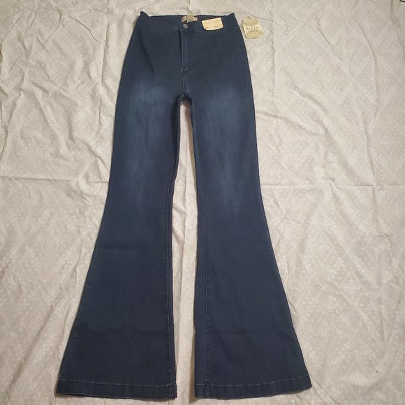 Altar'd State | Jeans | Alterd State Bexley Defiance Bellbottom Flare ...